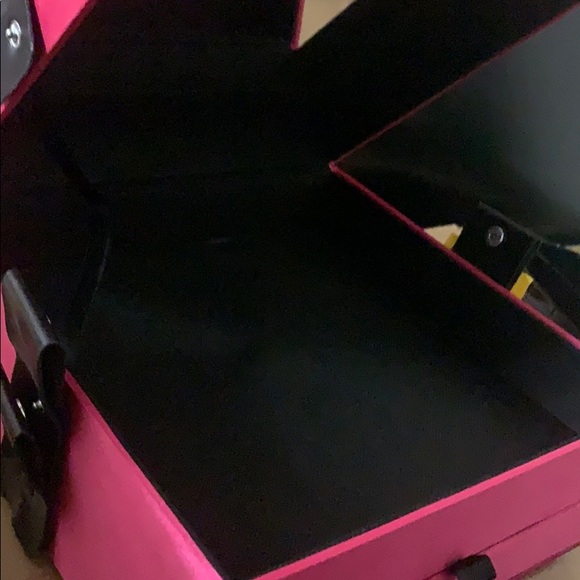 Ulta Beauty | Accessories | Ulta Large Makeup Cosmetic Case Jewelery ...